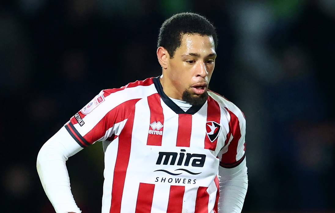 Reported Portsmouth and Luton Town transfer target is free agent as ...