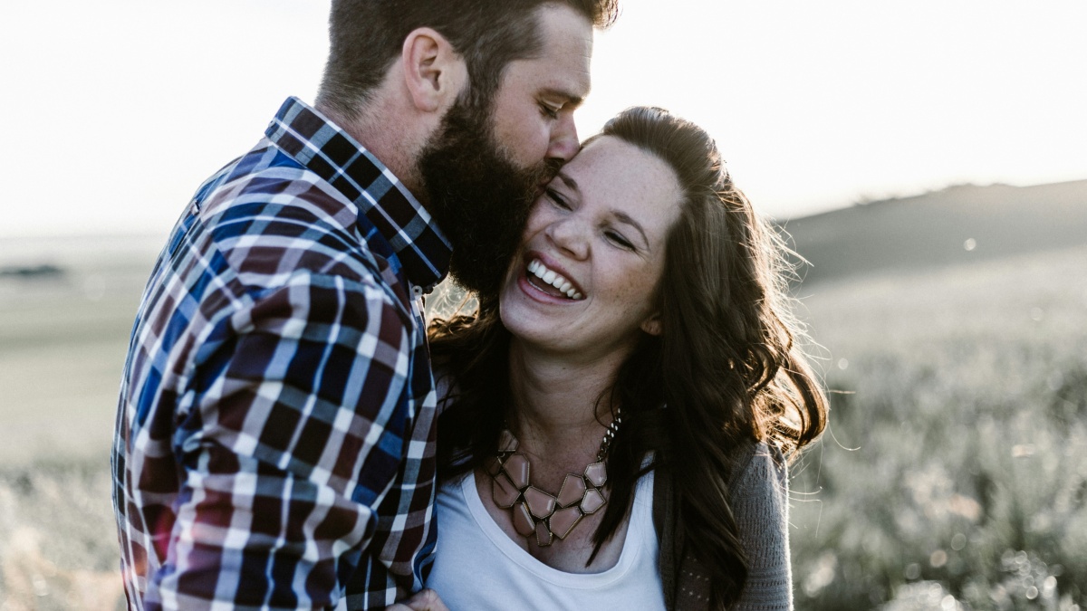 12 unspoken rules women follow when they like someone
