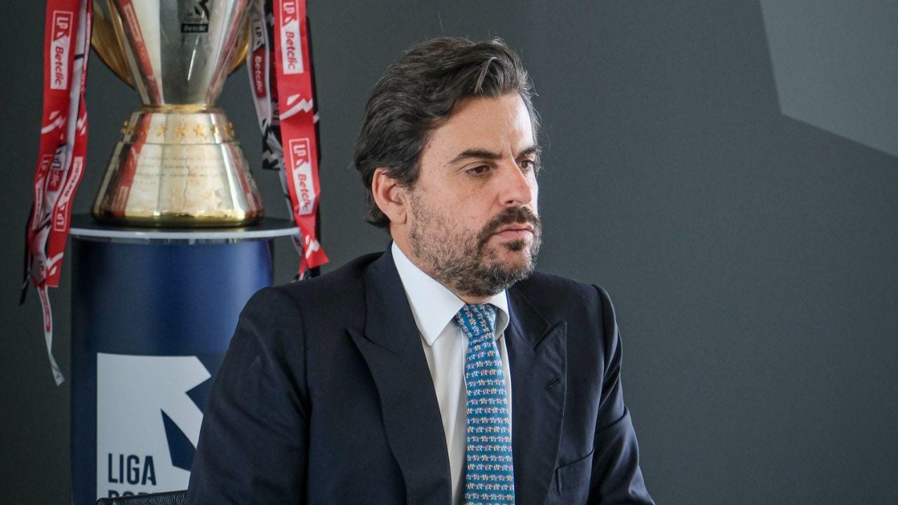 «Existe uma parede de dinheiro disponível para investir no futebol ...