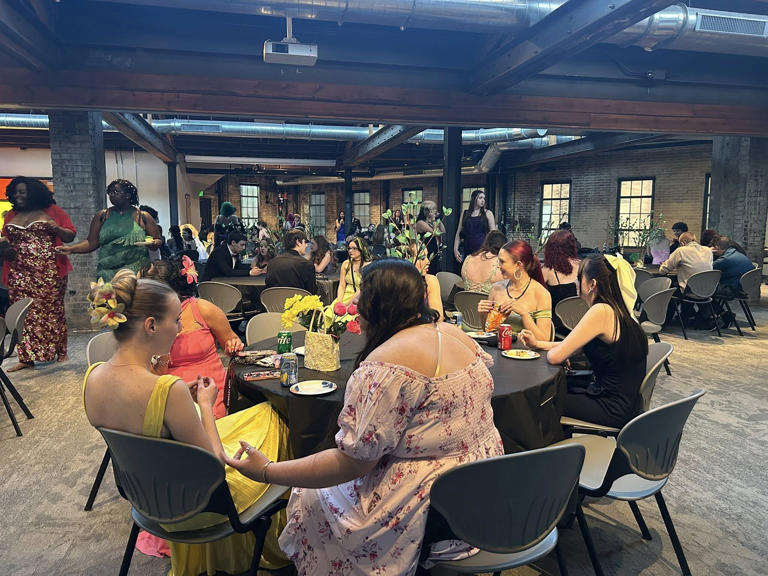 Wisconsin virtual school students celebrate prom at Goodman Community ...