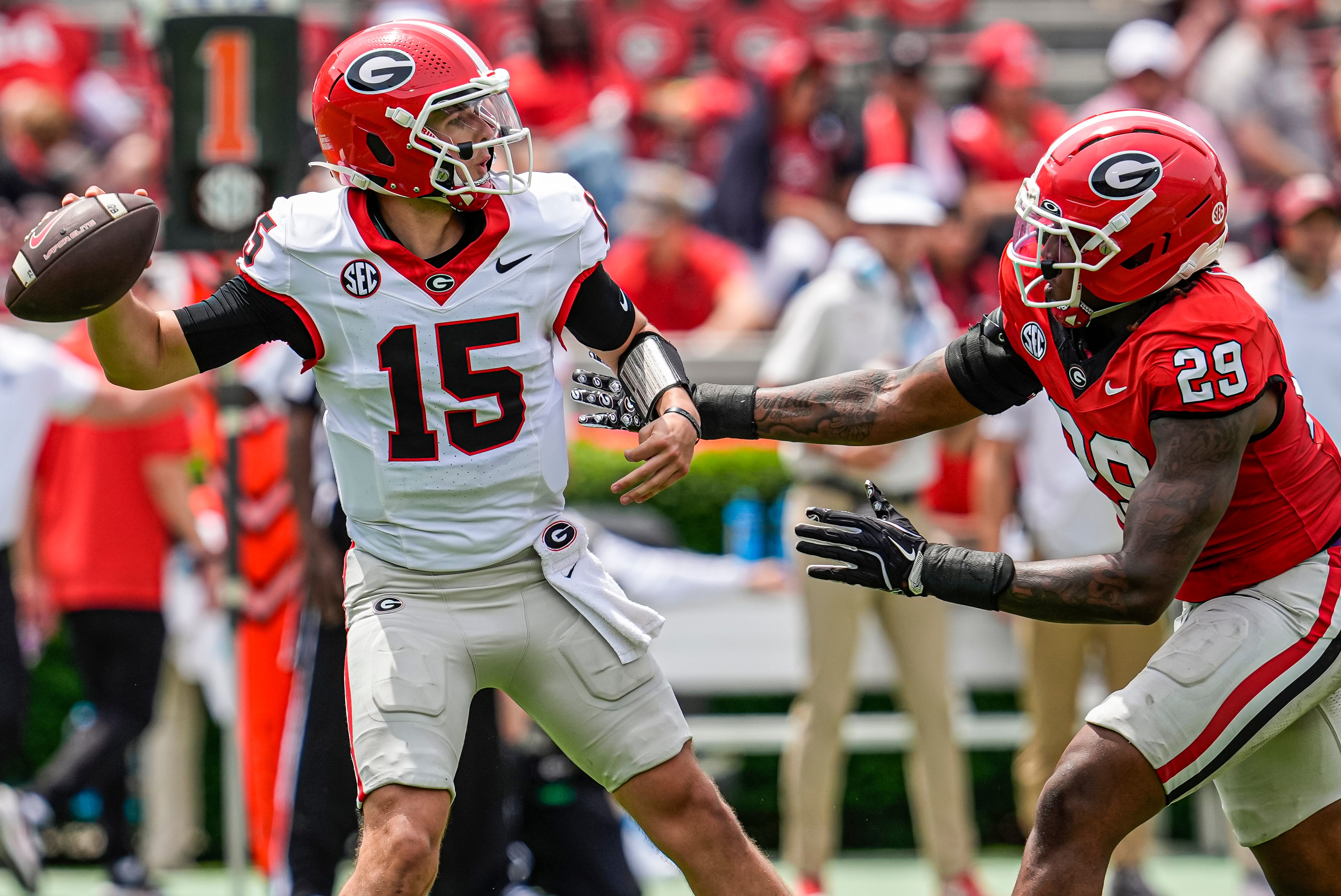 Georgia's No. 1 linebacker commits to Florida football