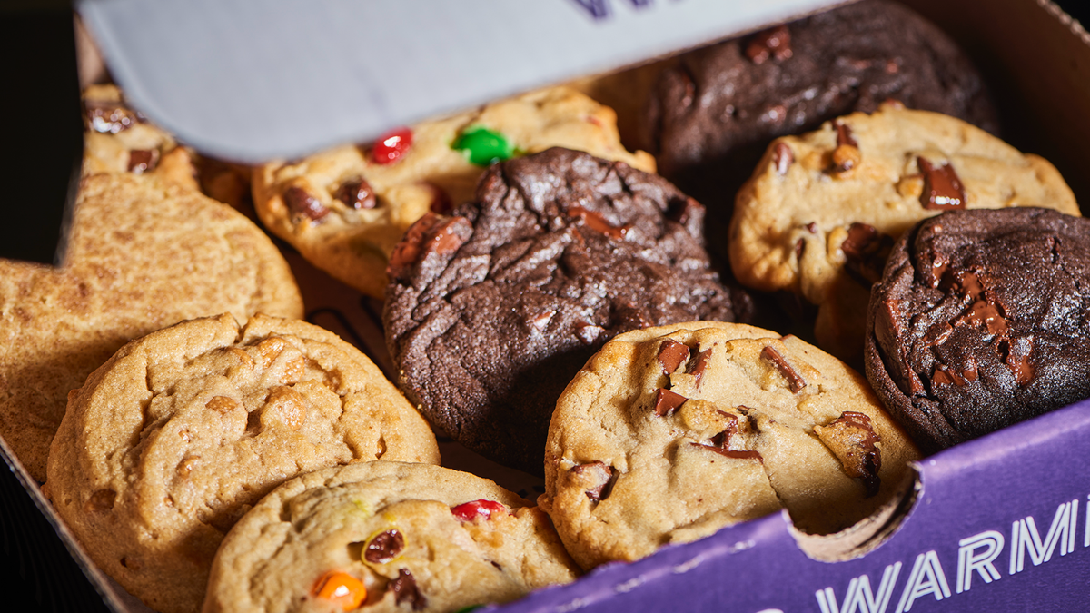Late-night bakery Insomnia Cookies opens 3rd Minneapolis location