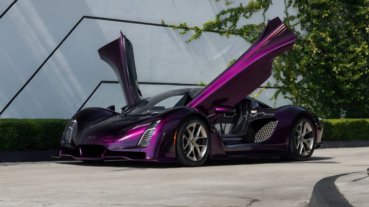 Czinger 21C VMax turns 1,250 HP into a color-shifting purple hypercar