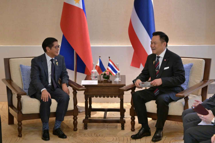 PM calls for cooperation and unity during Cebu summit trip