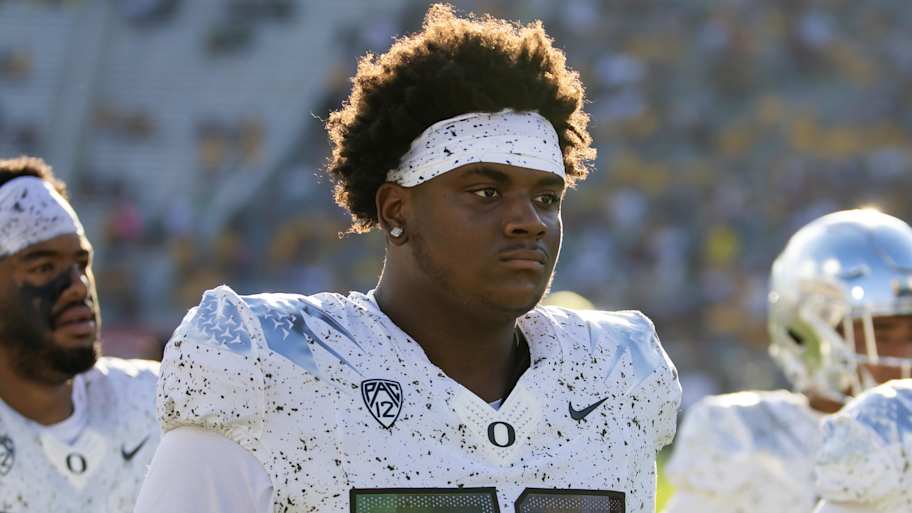 Oregon defensive lineman A'Mauri Washington turning heads with early ...