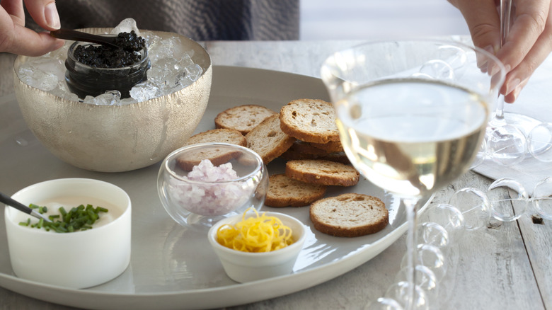 5 drink pairings that make caviar even more luxurious