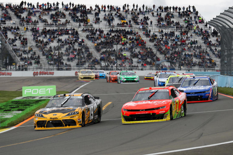 NASCAR O'Reilly Series Charlotte lineup, TV schedule for Saturday's race