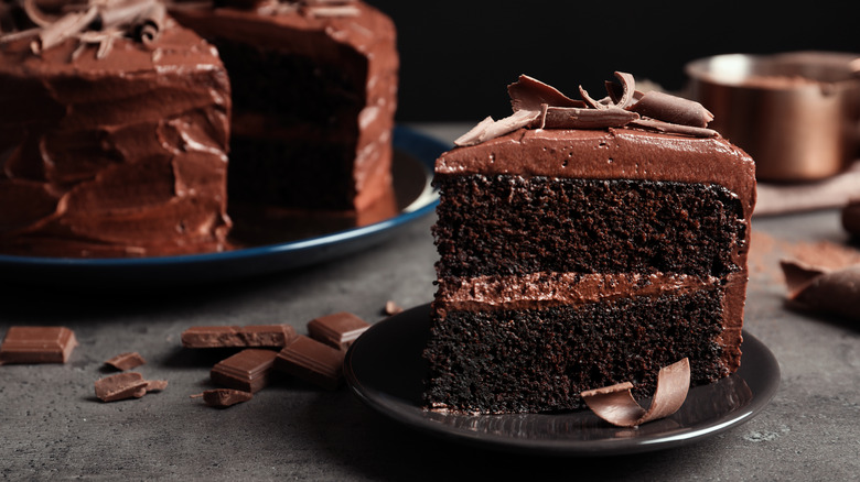 15 ingredients to revamp your classic chocolate cake