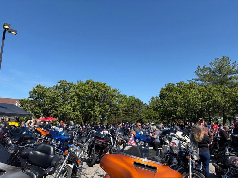Hundreds roar through Blue Springs honoring fallen paramedic on his ...
