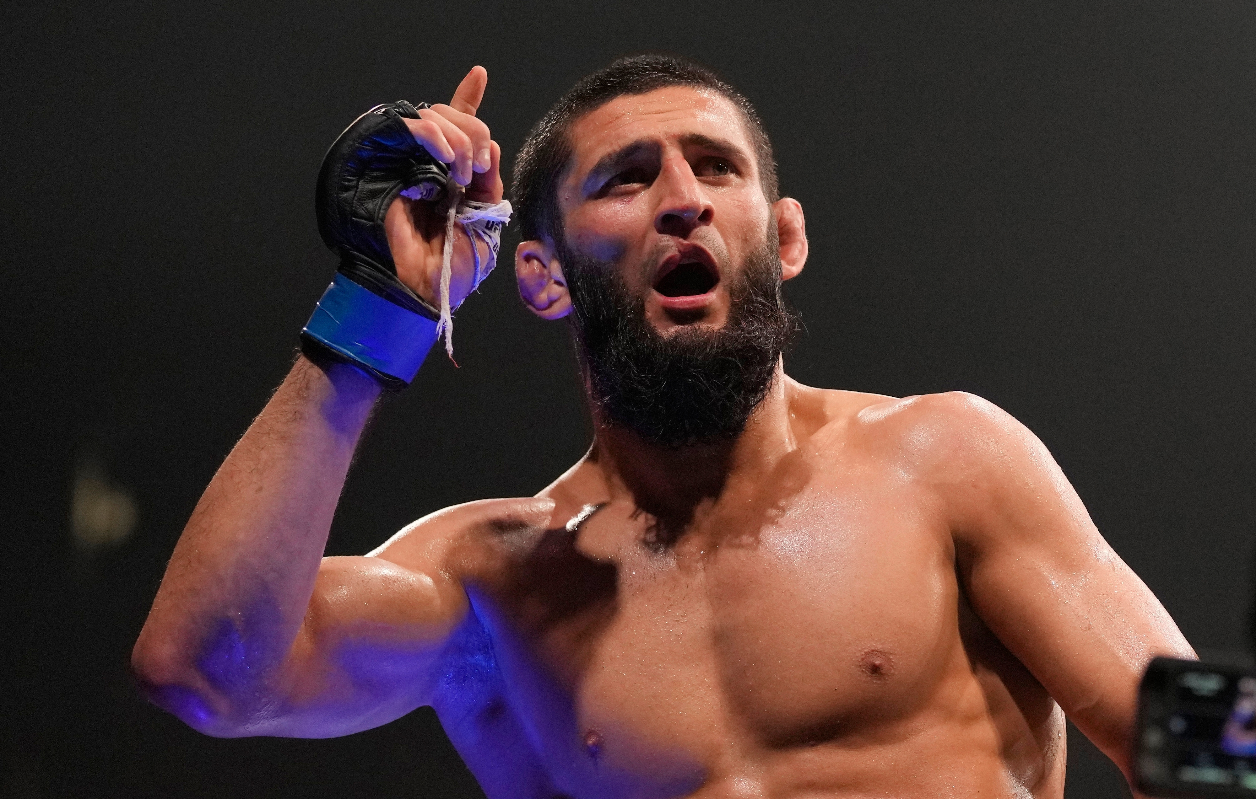 UFC 328 goes on without Trump, Van defends 125-pound crown, Strickland ...