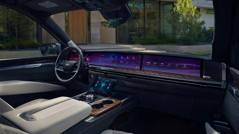Forget the massive infotainment screen—older car dashboards were ...