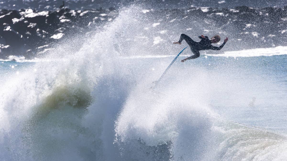 How big‑wave legends survive wipeouts by relaxing underwater