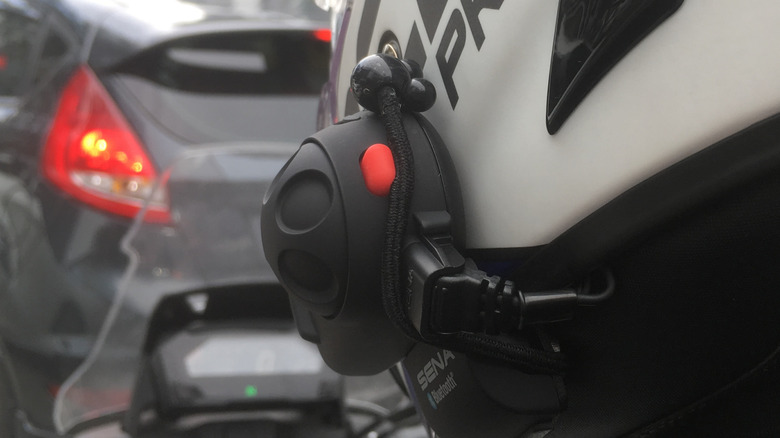4 of the best Bluetooth headsets for your motorcycle helmet