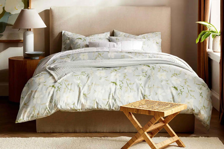 These luxe bedding, curtains, and floral rugs add spring and summer ...