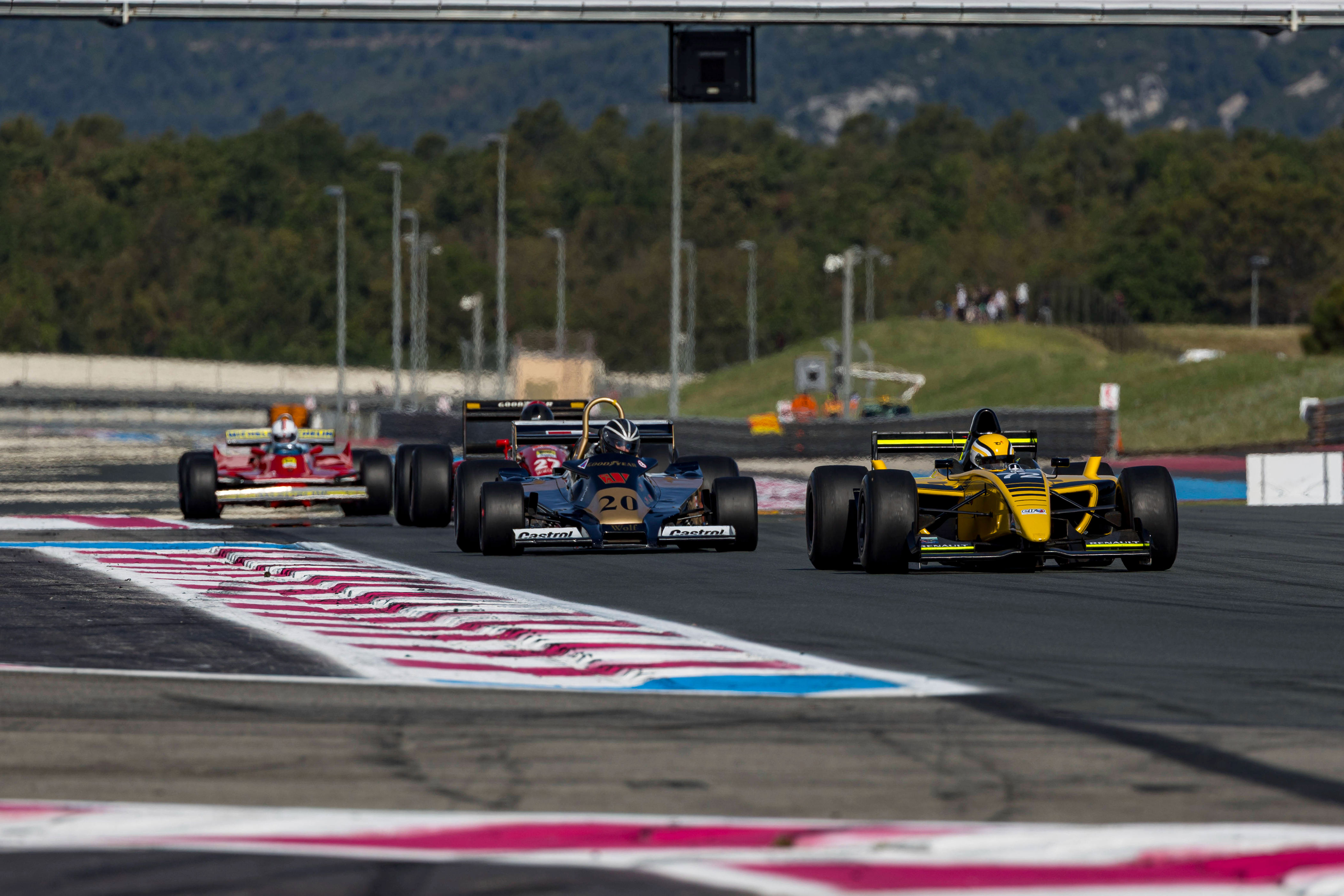 10 times F1 drivers put team success ahead of personal glory