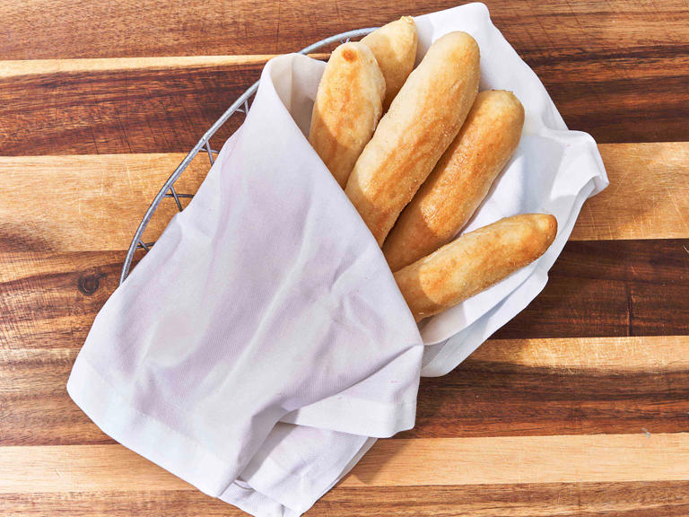 This 3-ingredient Olive Garden copycat recipe rivals the restaurant version