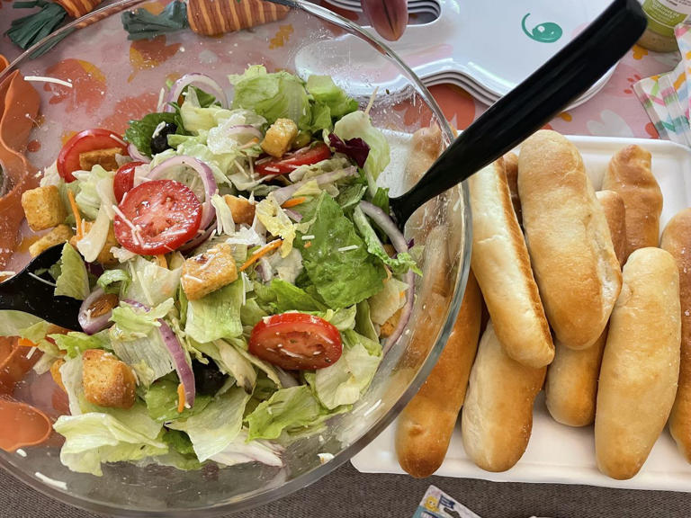 This 3-ingredient Olive Garden copycat recipe rivals the restaurant version
