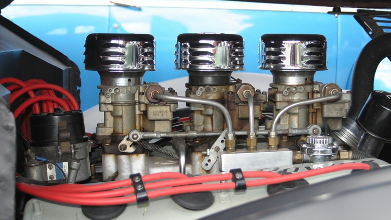 Chrysler 426 Hemi vs. Ford 427 SOHC: The biggest differences explained