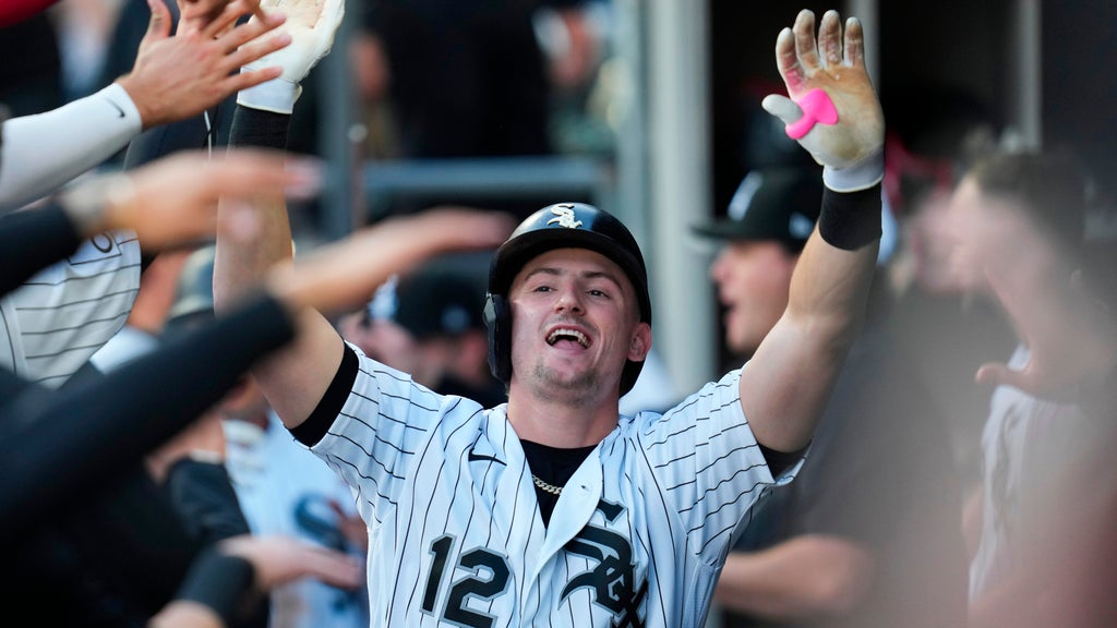 Miguel Vargas homers twice as the White Sox beat Luis Castillo and the ...