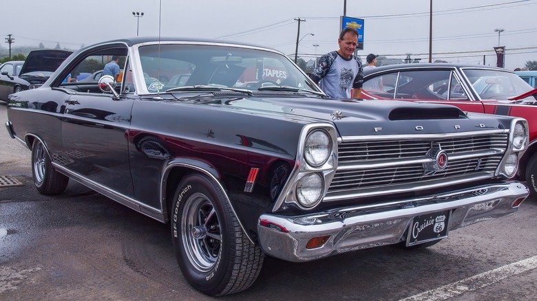 Chrysler 426 Hemi vs. Ford 427 SOHC: The biggest differences explained
