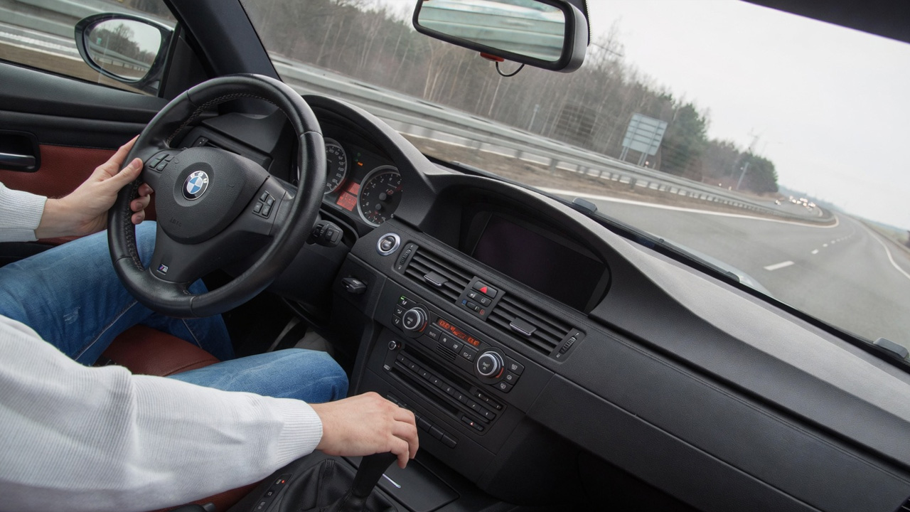 Watch this BMW M3 speedometer climb fast with pure V8 power