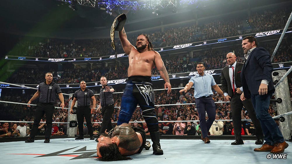 When does Monday Night Raw start? What time does Monday Night Raw start