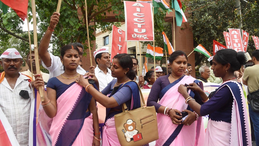 Centre enforces final labour code rules, drops wage formula