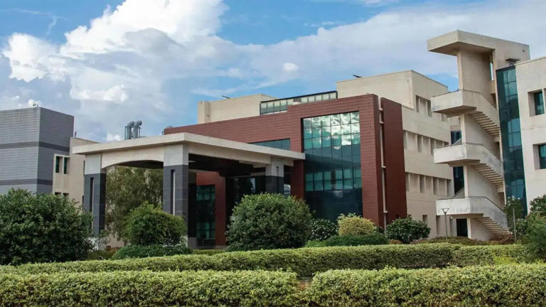 IISER Pune partners with Lodha Foundation for hands-on science learning ...