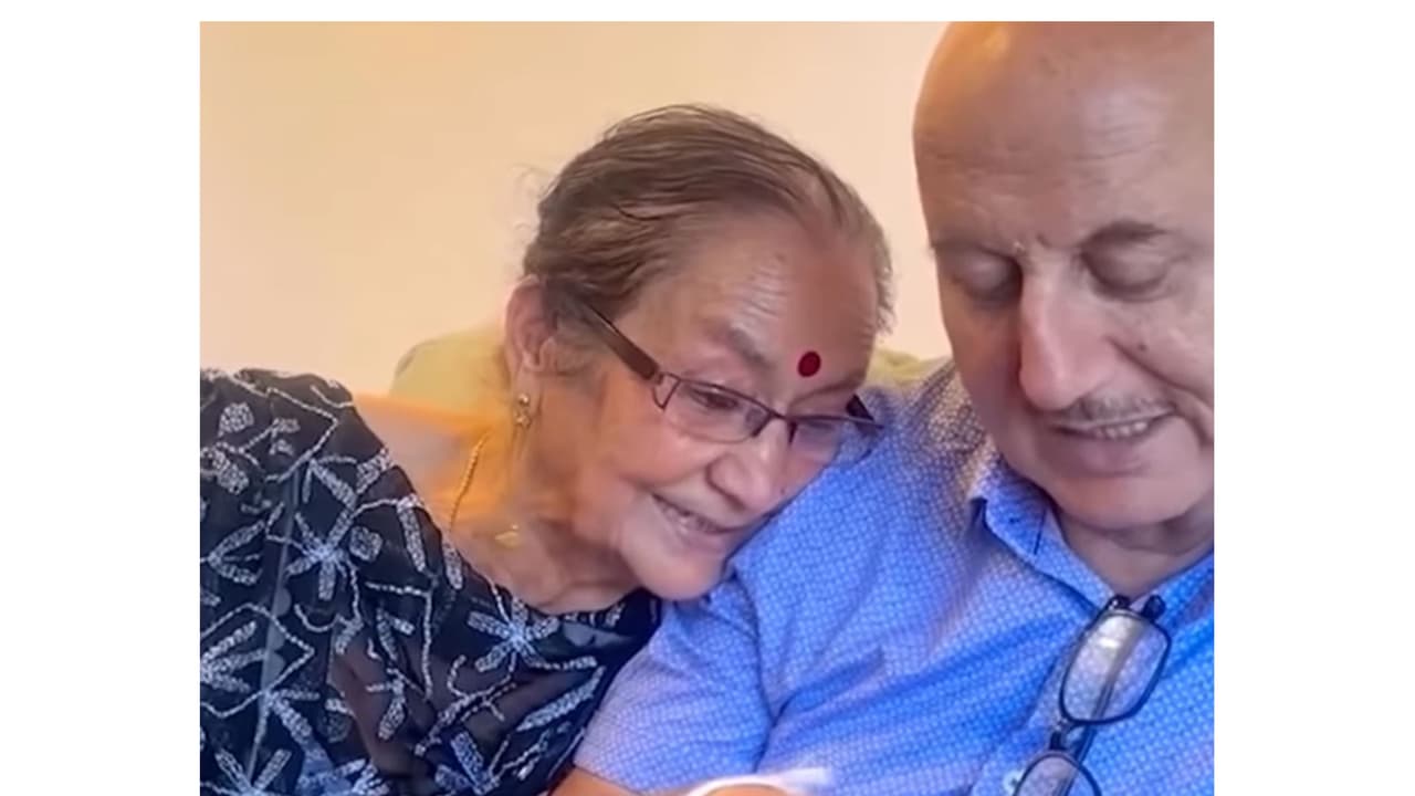 Anupam Kher's emotional Mother's Day tribute to mom Dulari goes viral