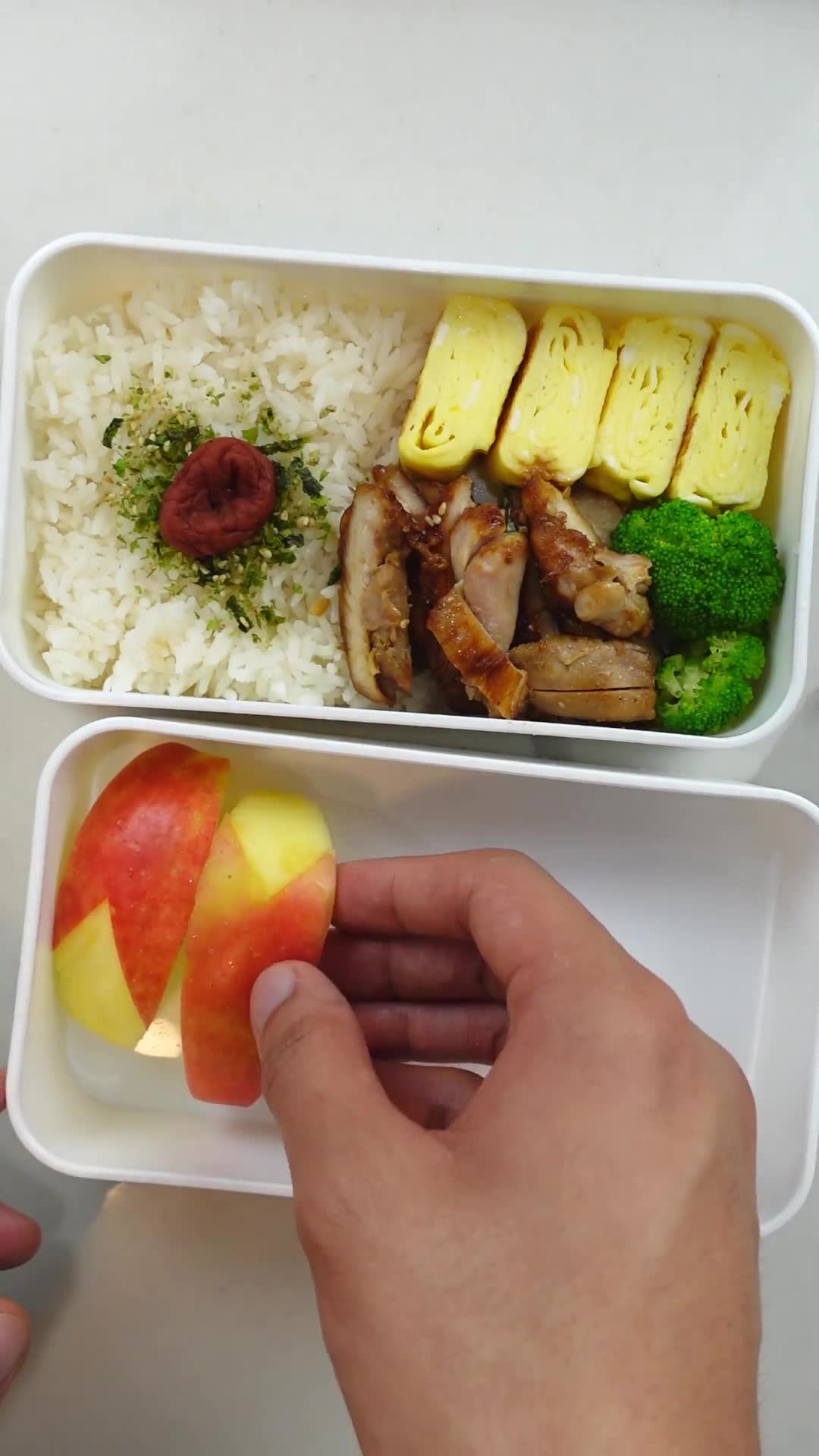 Part four of making a fresh homemade lunch box for my girlfriend