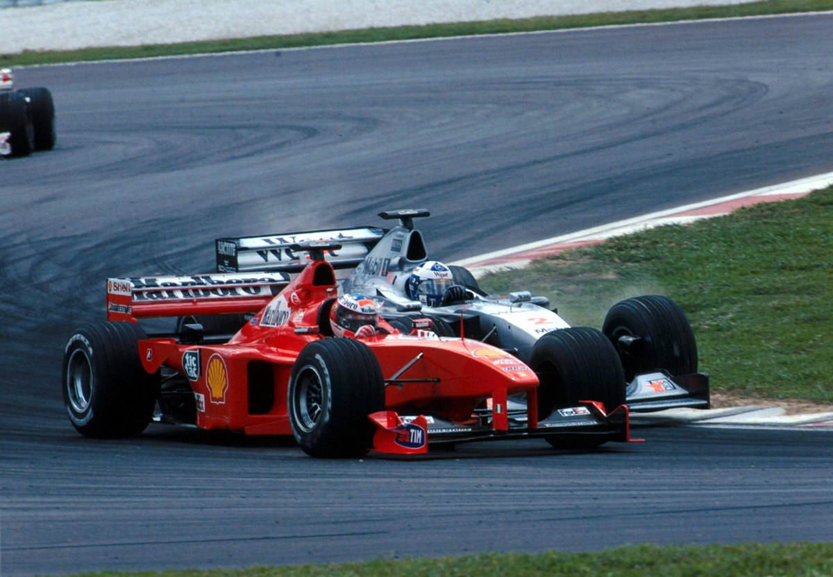 10 times F1 drivers put team success ahead of personal glory