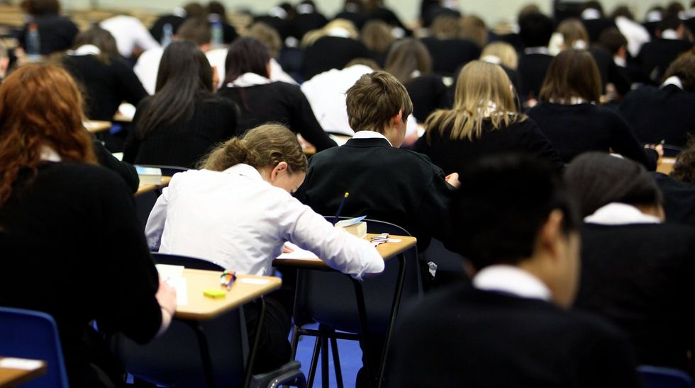 UK exam board lets GCSE French students use gender-neutral language ...