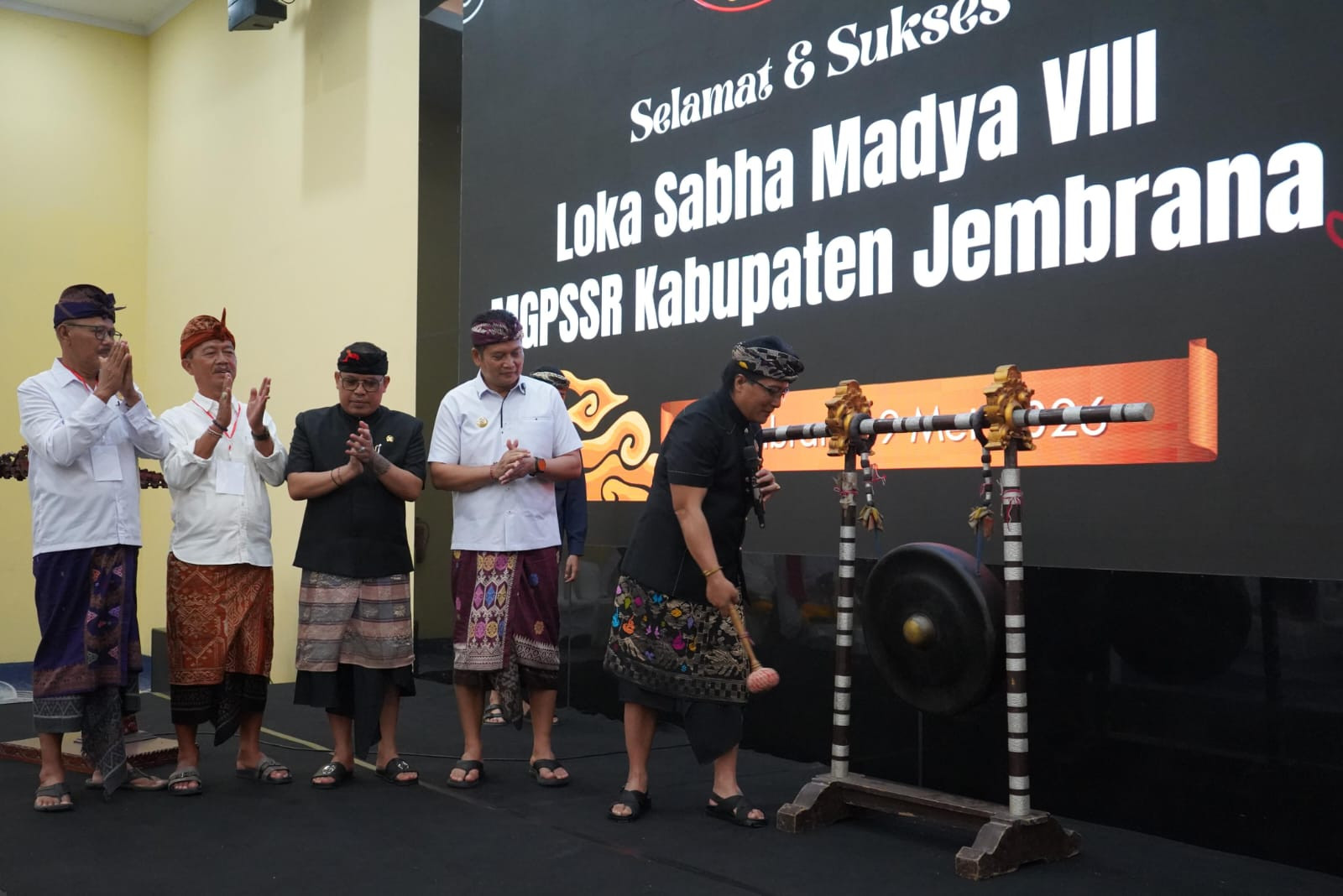 Giri Prasta buka Loka Sabha VIII MGPSSR Jembrana, sentil persatuan ...
