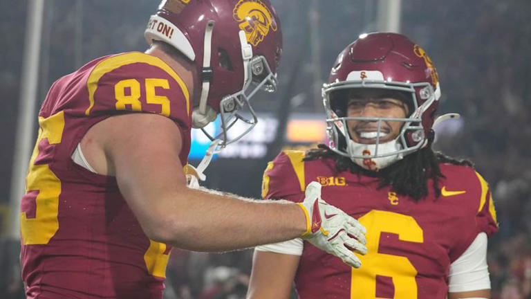 Dez Bryant endorses USC Trojans incoming freshman