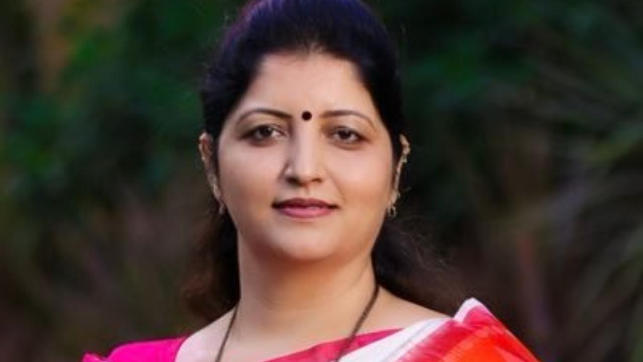Ashok Kharat case: SIT questions Rupali Chakankar