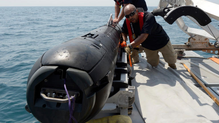 The Pentagon’s new torpedo tube launch system will let submarines ...