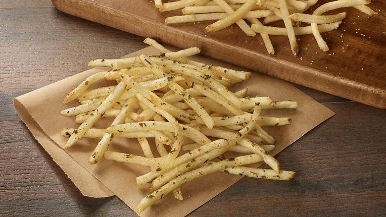 6 restaurant chains that use beef tallow for their French fries