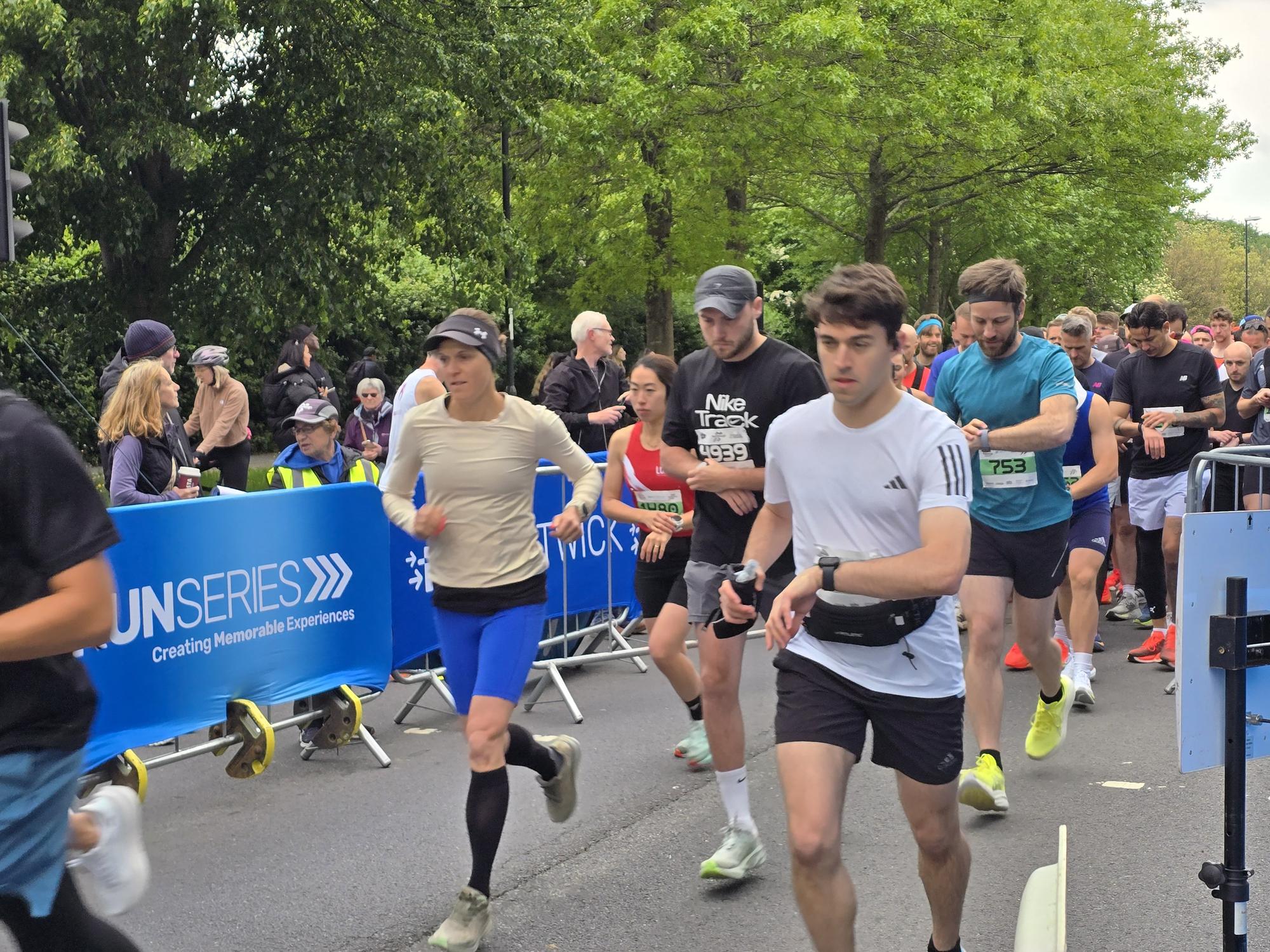 In pictures: 64 great photos from Run Gatwick 2026 half marathon and 5k