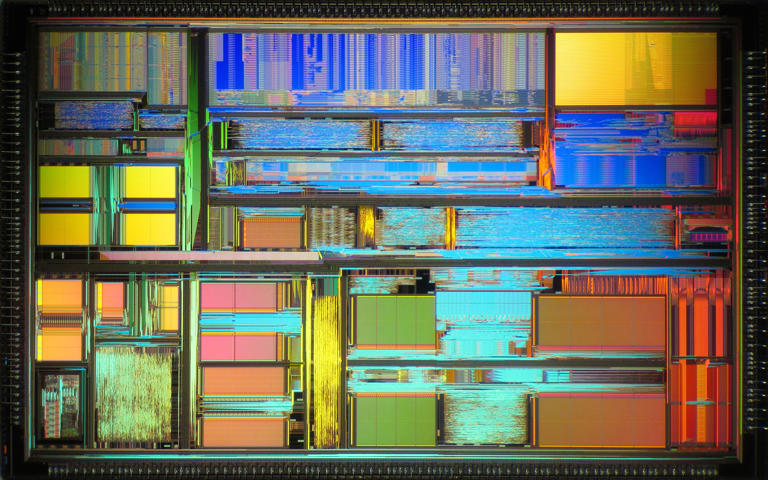 AMD's legendary K5, its first independently-designed processor, is ...