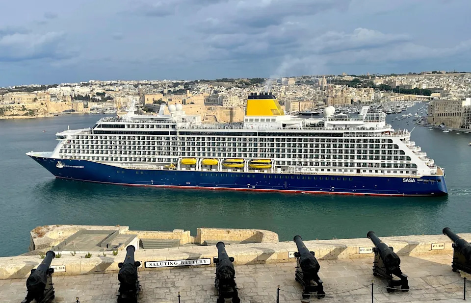 The best times to book a cruise: 7 reasons to sail instead of fly