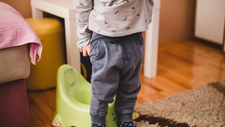 Mom’s ‘most unhinged potty training hack’ has the internet calling CPS ...