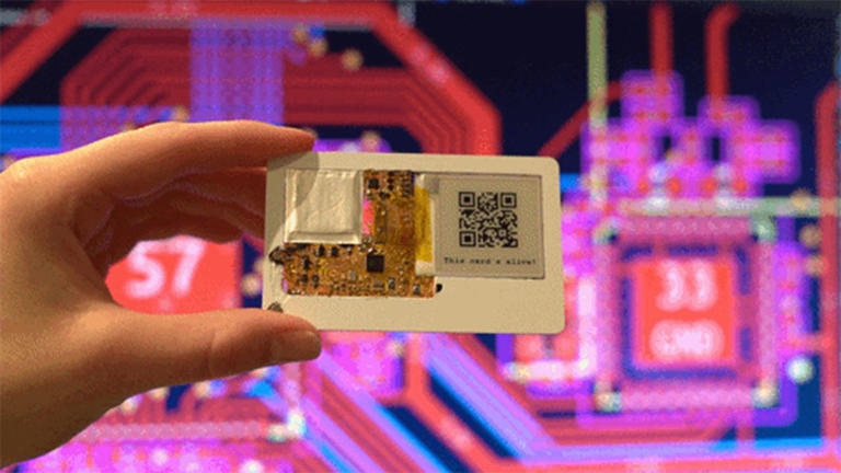 Tiny credit card computer includes eInk screen and is just 1mm thick