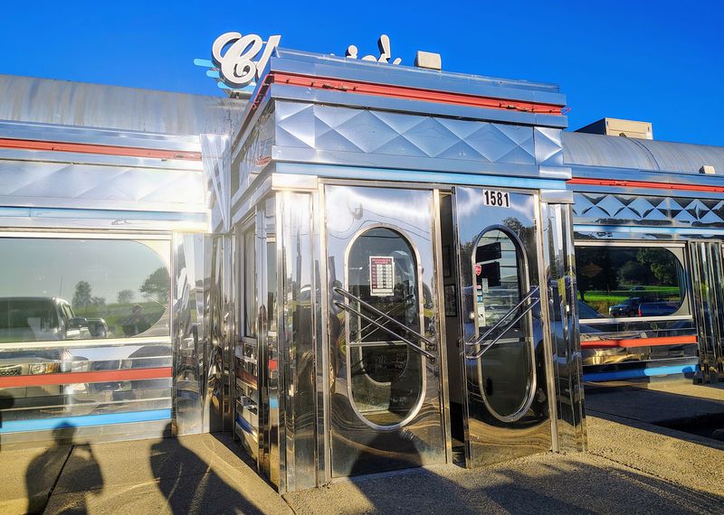 These 12 hidden retro diners in Ohio are worth the hunt
