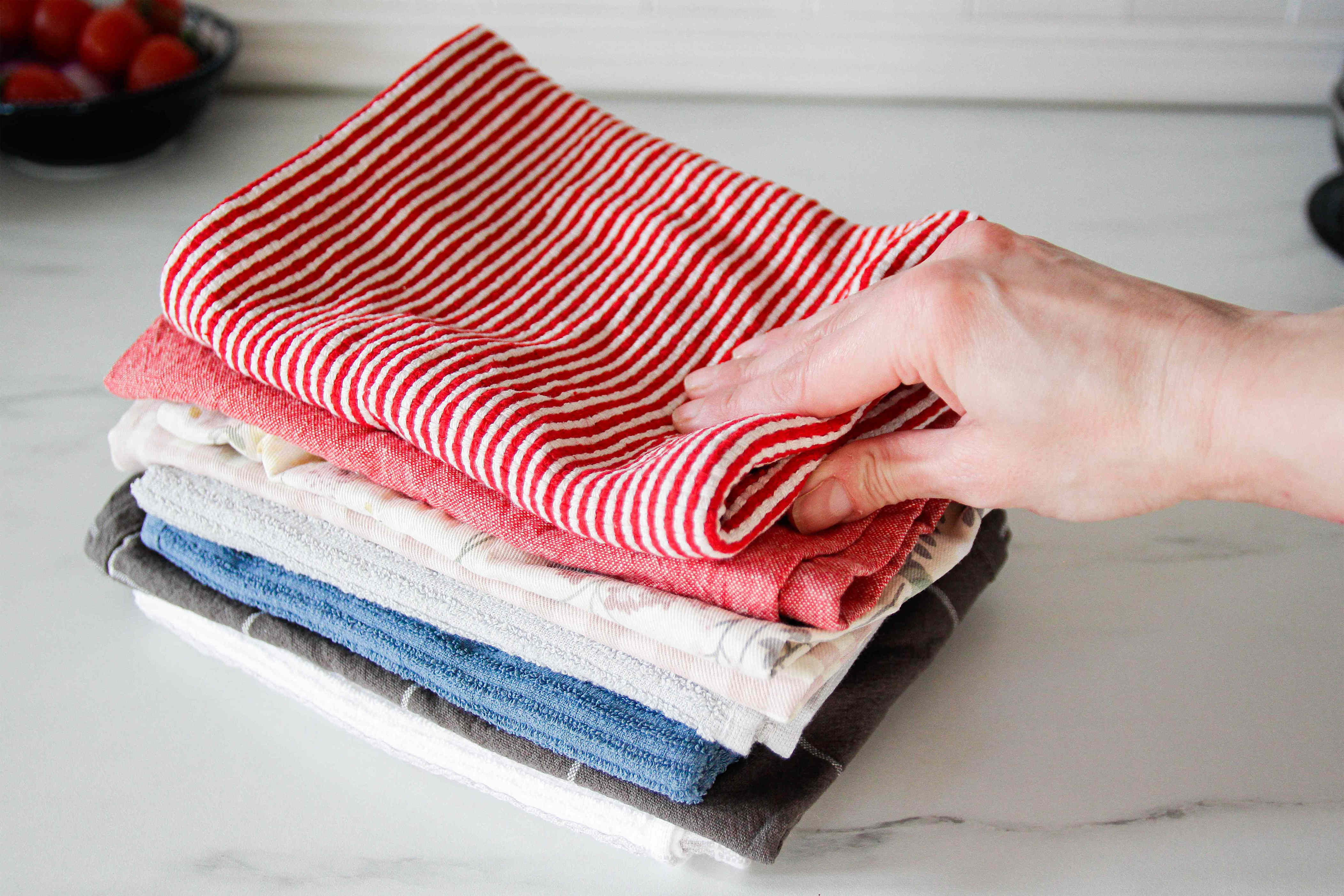 Ditch your paper towels for these $1 restaurant quality kitchen towels ...