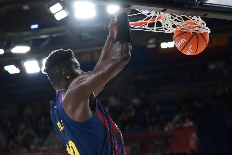 Avec encore un bon Youssoupha Fall, Barcelone écrase Burgos et renforce ...