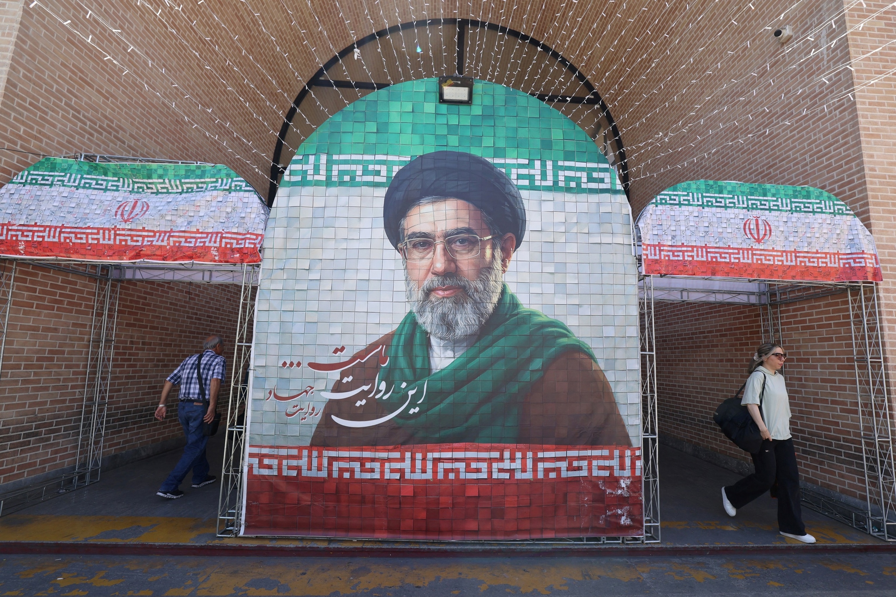 Iran live updates: Trump calls Iran's latest response 'Totally ...