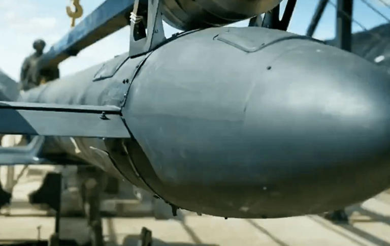 Russia unveils Geran-5 drone missile already compared to Ukrainian Flamingo
