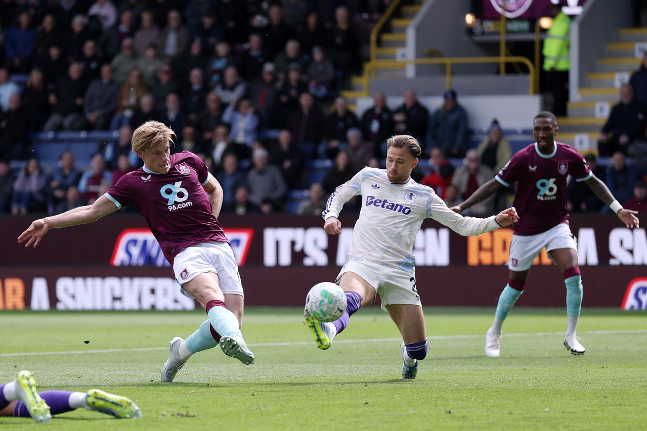 Burnley battle for a draw at home to Aston Villa