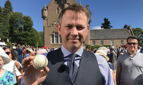 Antiques Roadshow star wants to find one rare object worth £700,000 ...