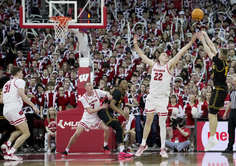Big Ten rival hosts top Wisconsin target for unofficial visit